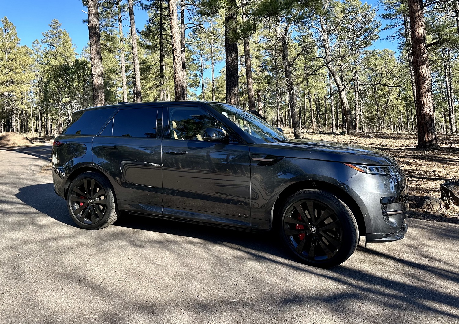 2025 Range Rover Sport Autobiography PHEV: From City Streets to Rugged ...