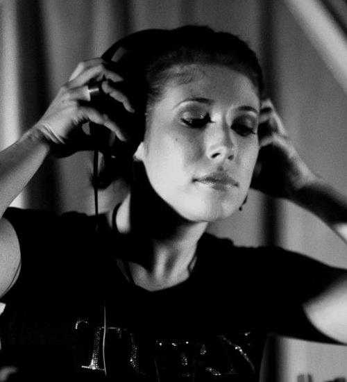 Exclusive Interview With One Of The Hottest Up and Coming DJ's In The ...