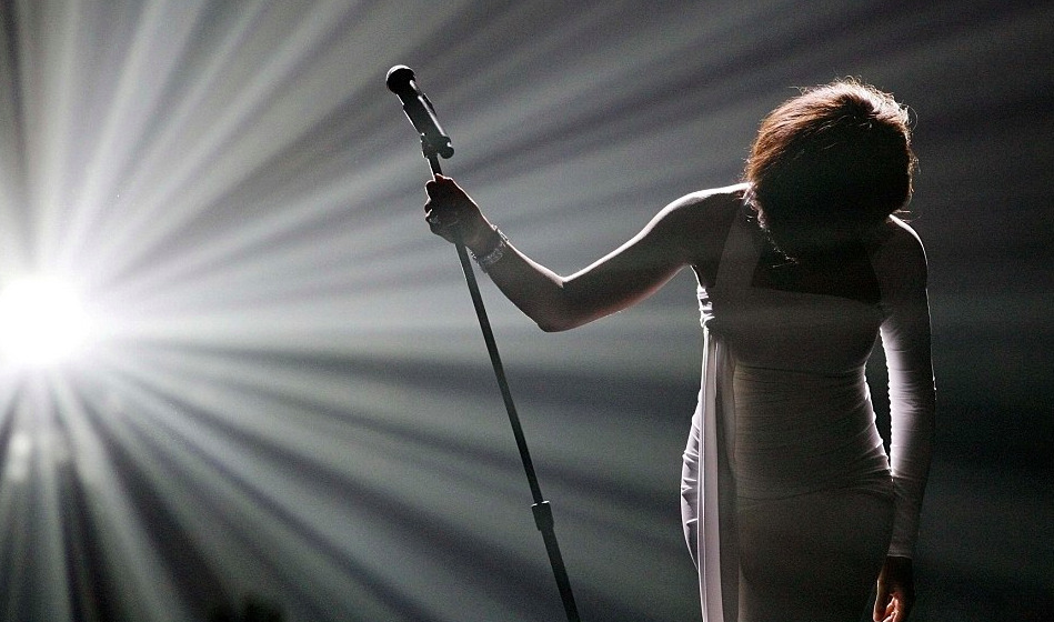 Which Diva is Returning to the Stage?