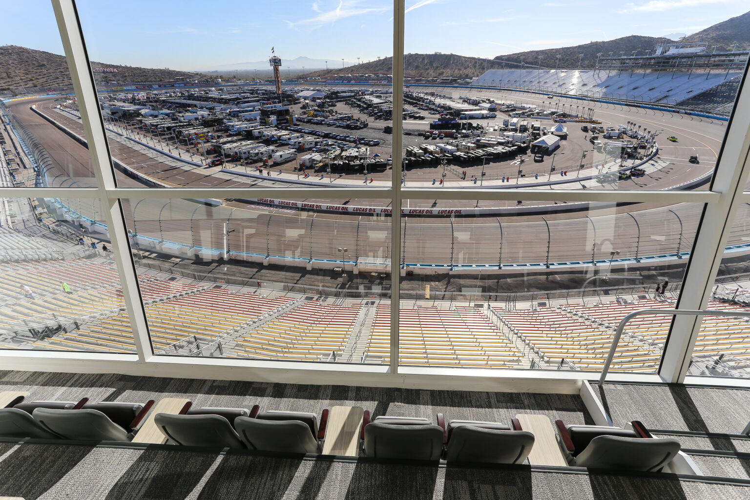 Phoenix Raceway Introduces New Luxury Curve Suite