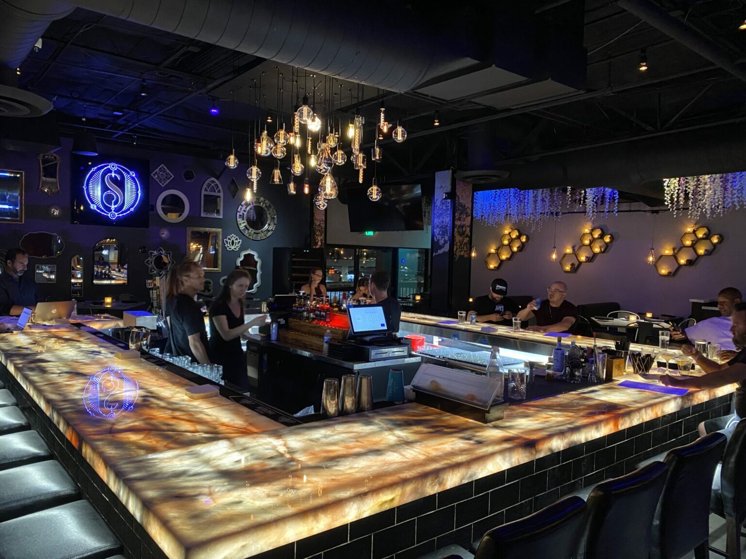 Best Phoenix Nightlife: Where to Party in the Valley