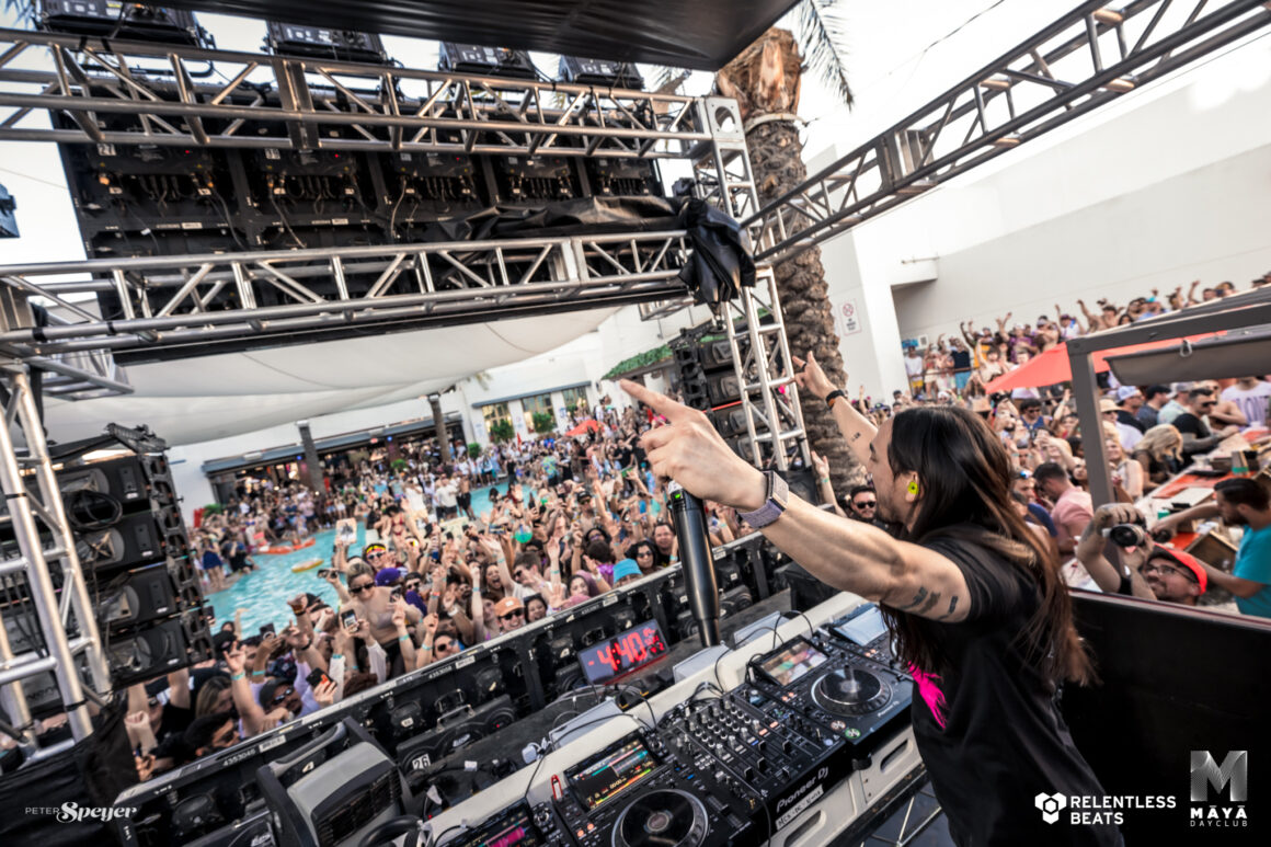 Best Phoenix Nightlife: Where to Party in the Valley