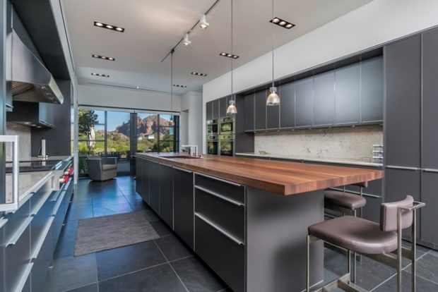 On the Market: The Lap of Luxury