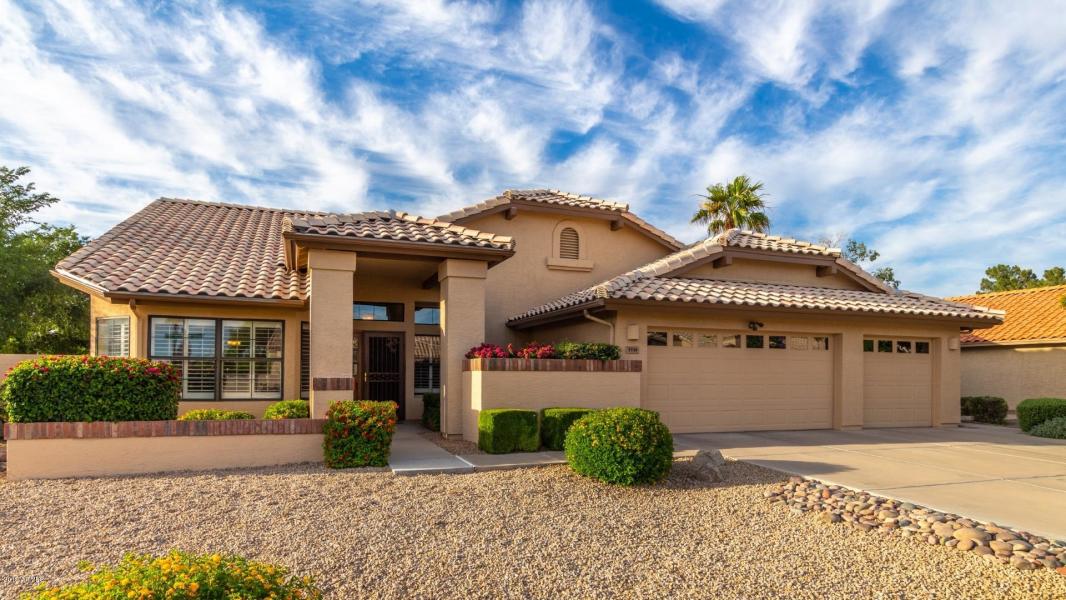 On the Market: Peaceful Estates La Colina Home
