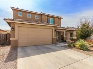 On the Market: Modernized Territorial-Style Ranch in Historic WILLO ...