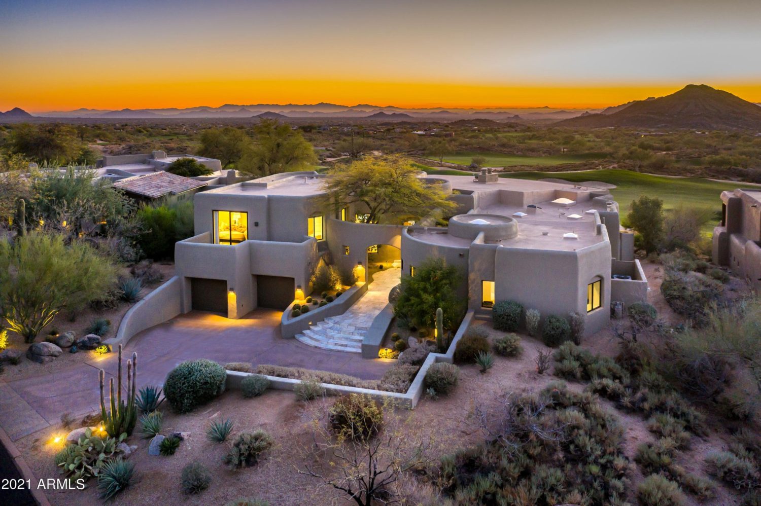 On the Market: Desert Mountain Estate With Breathtaking Views