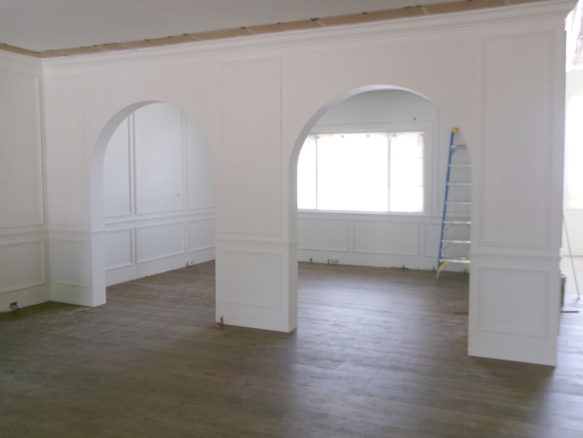 Solutions for Luxury Homeowners Wanting to Close Their Floorplans