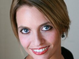 Courtney Shoemaker - Sungun Tanning - Trendsetters
