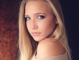 Jenna W. - JANI Model Management - Trendsetters