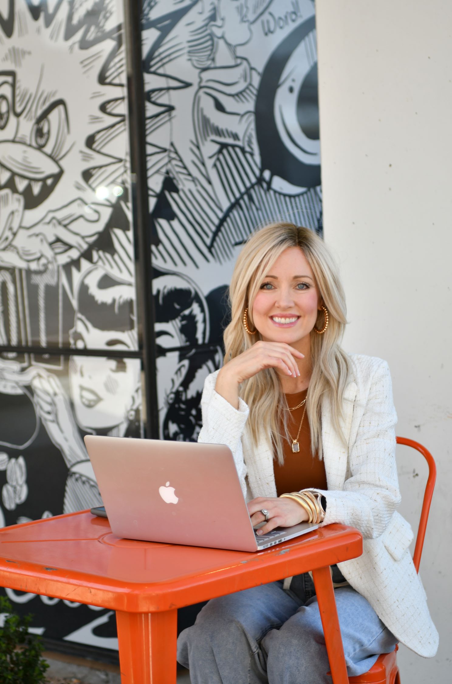 Foudress Friday: Meet Jessica DeBry, Founder of Soulfluential Publishing