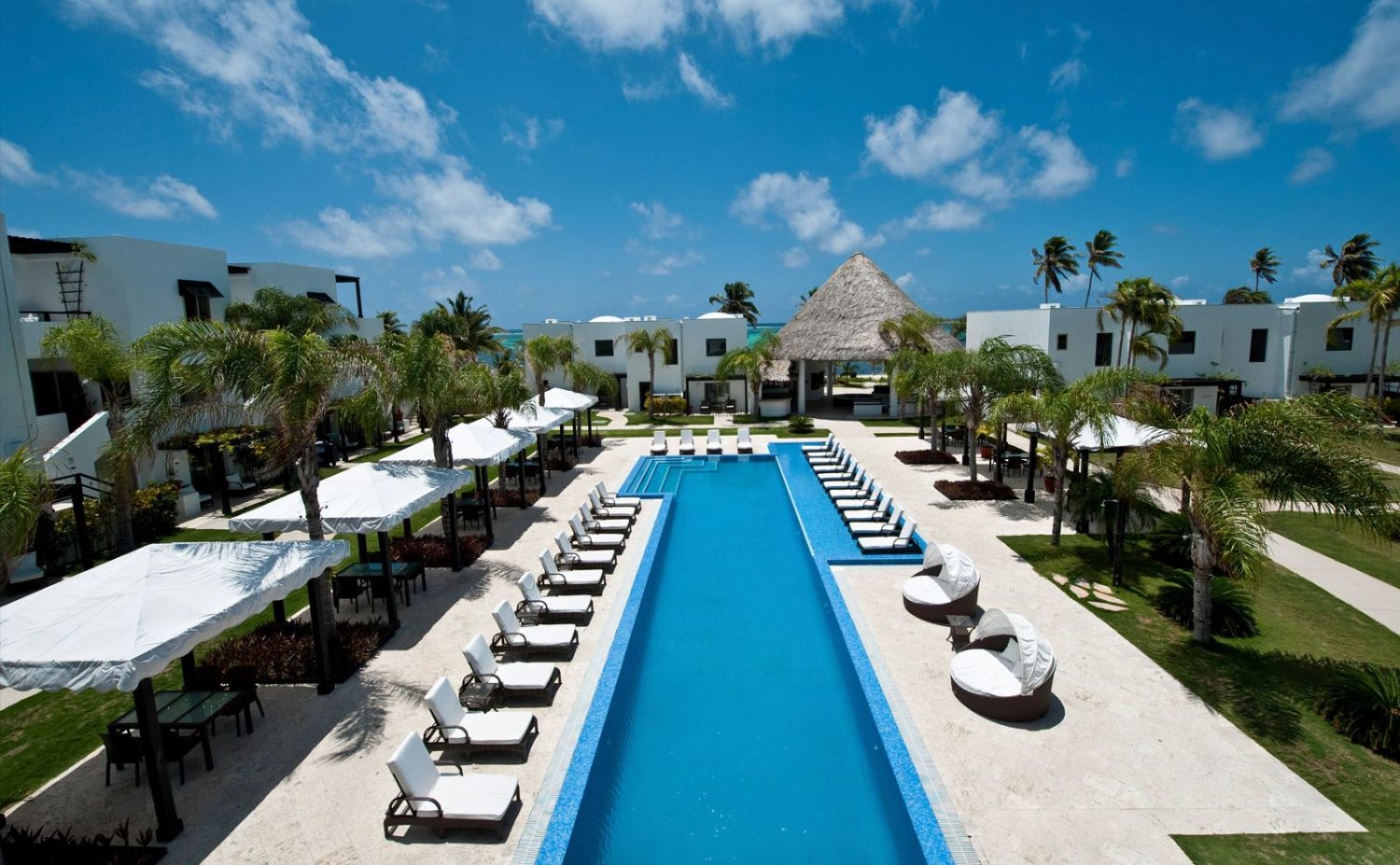 Experience the Exclusive Offers at Belize's Las Terrazas Resort This Winter