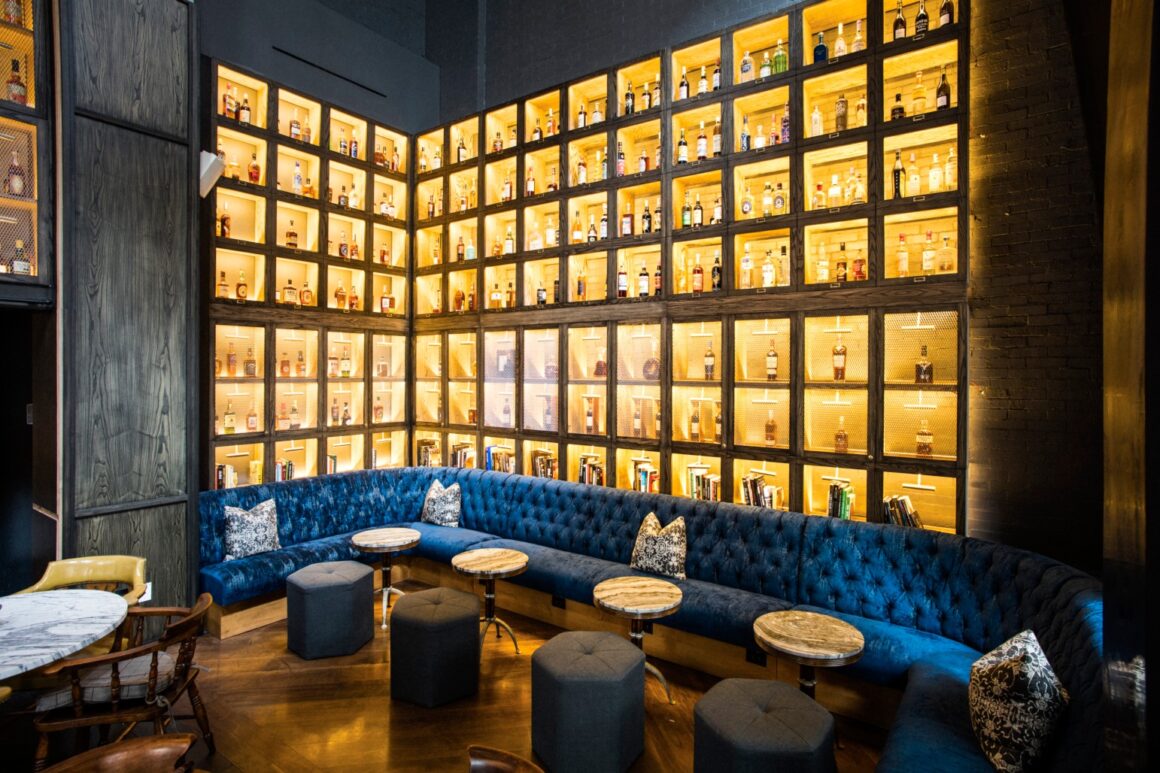 6 of the Most Extravagant Hotel Bars & Lounges in the U.S.