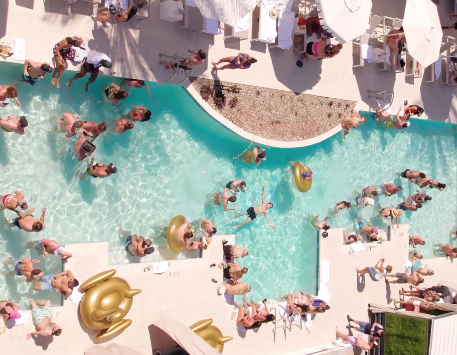 Caesars Serves Up Pool Vibes Fit For Royalty