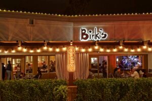 Best All-Day Dining at Hilton Village: Houston’s, Binks Kitchen + Bar
