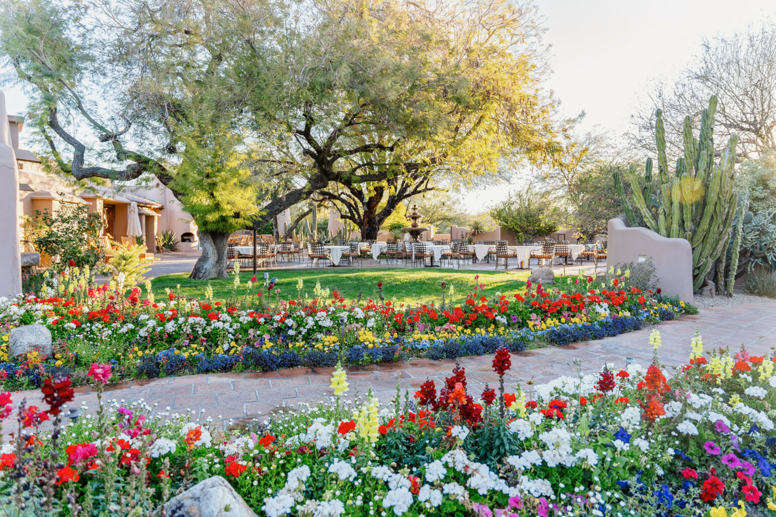 LON's at The Hermosa Inn Presents: An Evening with Esteban