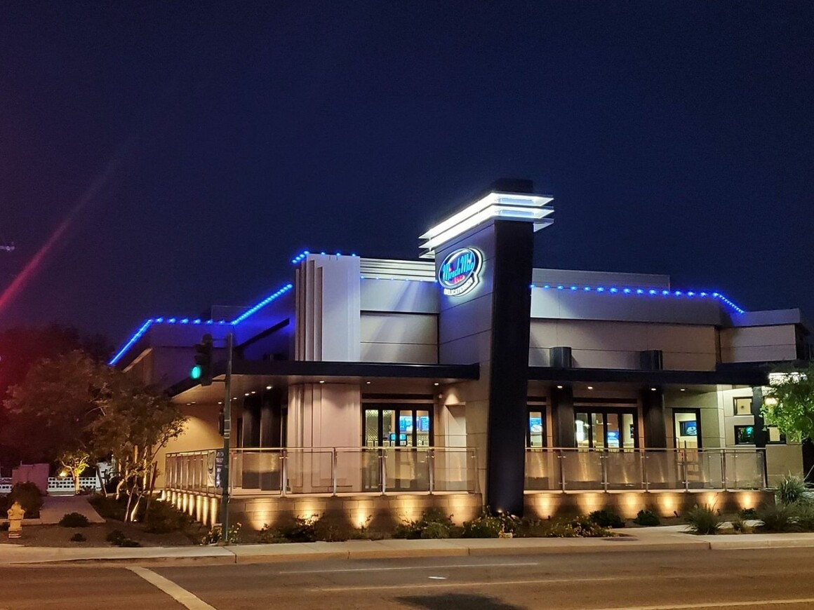 théa Mediterranean Rooftop Restaurant Opens at The Global Ambassador