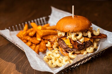 Four Corners Taphouse Brings Elevated Sports Bar Vibes to Peoria