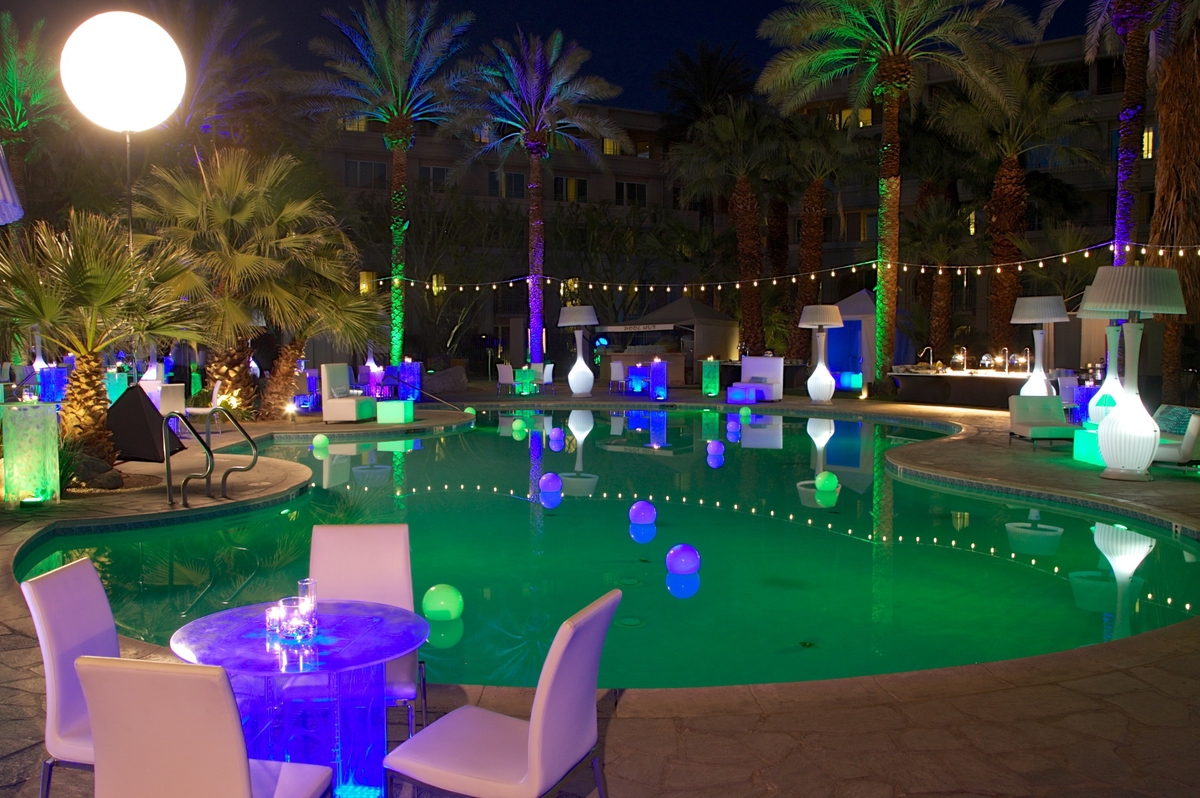 Top Five 2016 Holiday Party Décor Trends