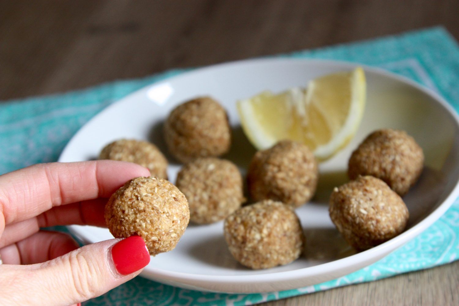 3 Quick Healthy Snacks for the Girl on the Go